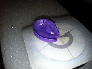 The Iced Queen: Royal Icing Violets