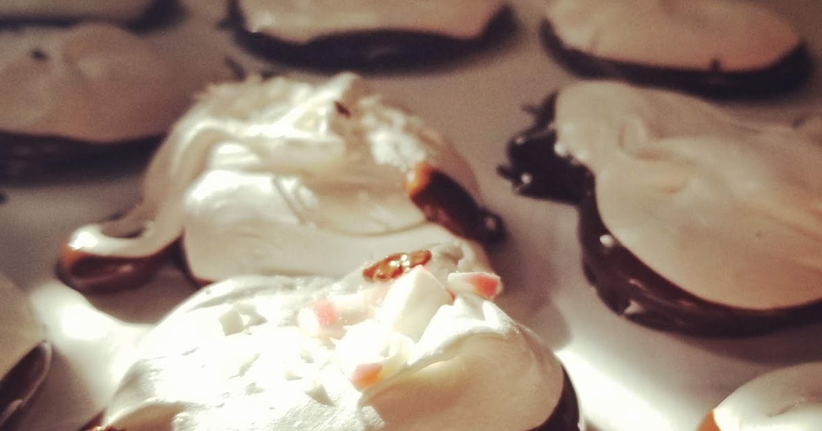 FeauxCajun.Com: Chocolate Dipped Peppermint Divinity