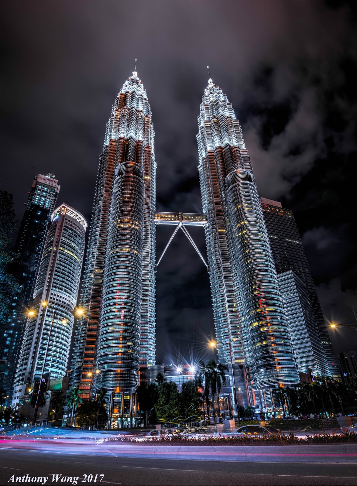 HDR PHOTOGRAPHY: Night View Of KLCC