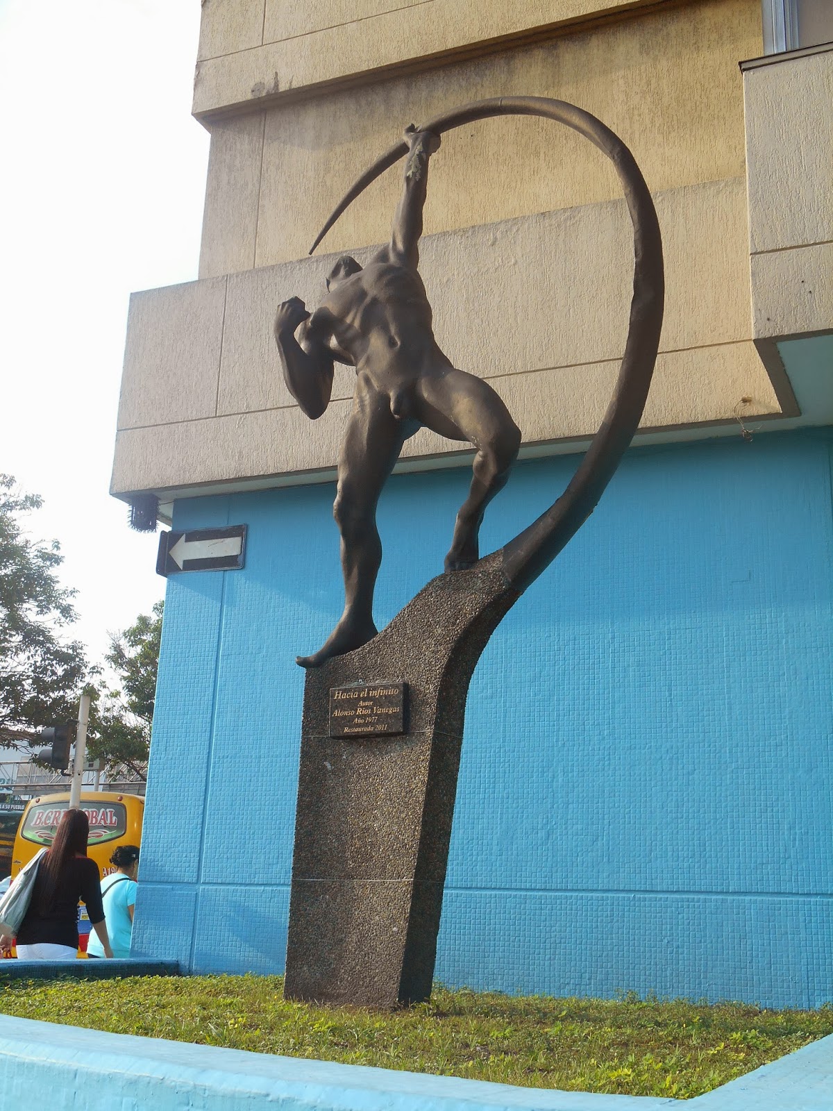 Esculturas de Colombia: Hacia El Infitino - Alonso Ríos Vanegas - Av ...