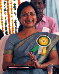 Rupa Mishra "CIVIL SERVICES 2003 TOPPER"