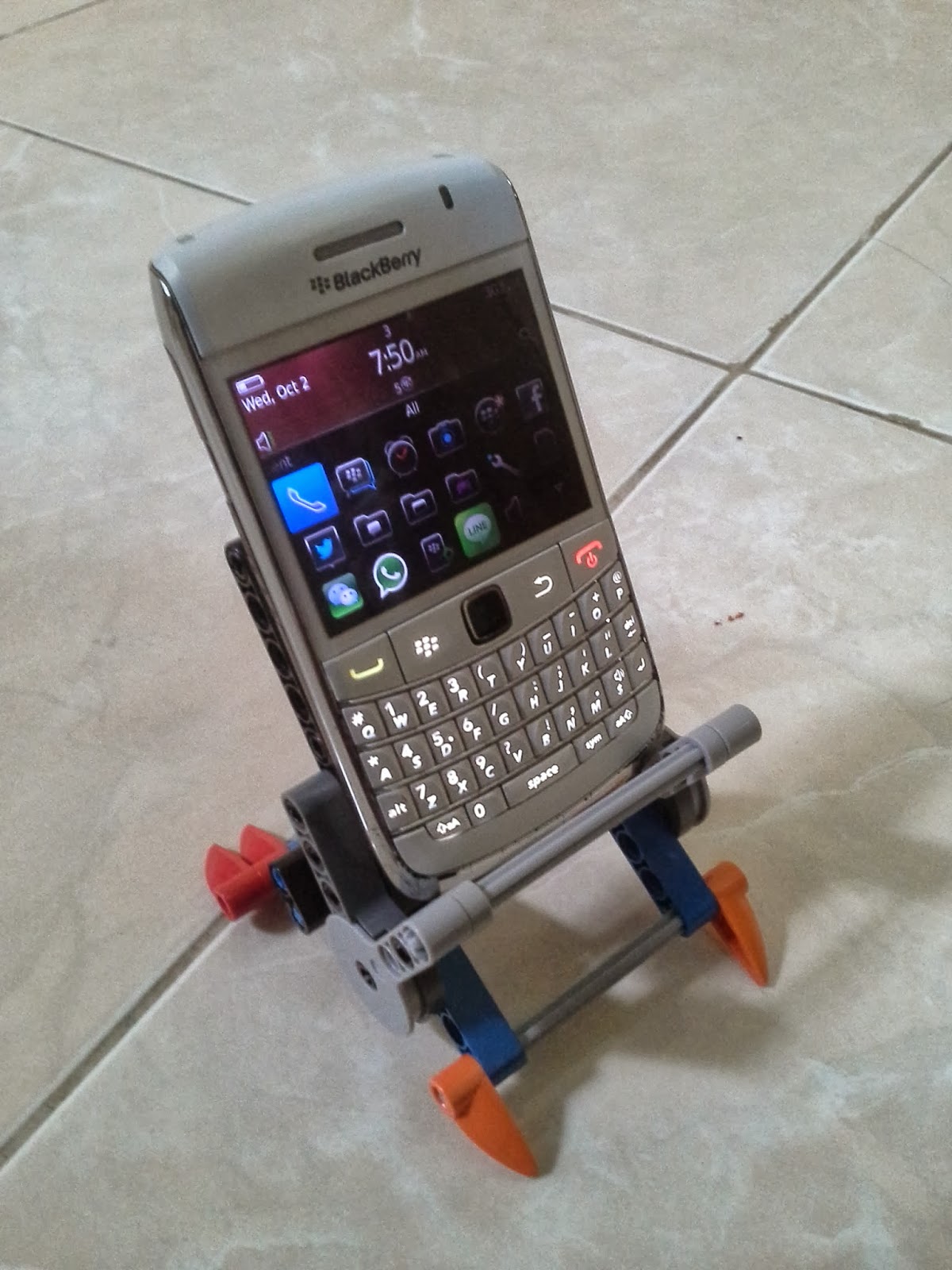 Lego: Lego Hand Phone Stand Project using part NXT 2 Program