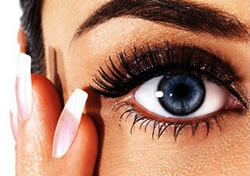 How to Get Rid of Eye Floaters Naturally: 3 Best Natural Treatments ...