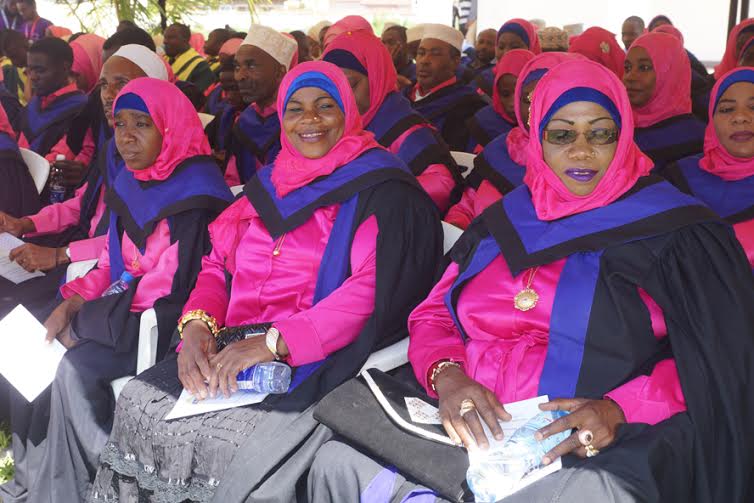 ZANZIBAR NI KWETU: Sherehe za Mahafali ya 22 ya Chuo cha Afya Mbweni ...