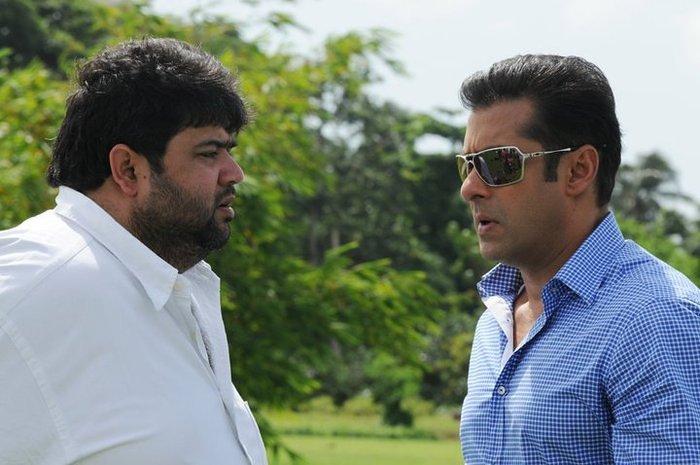 JAAN ENTERTAINMENT: Ready Movie Photos and stills