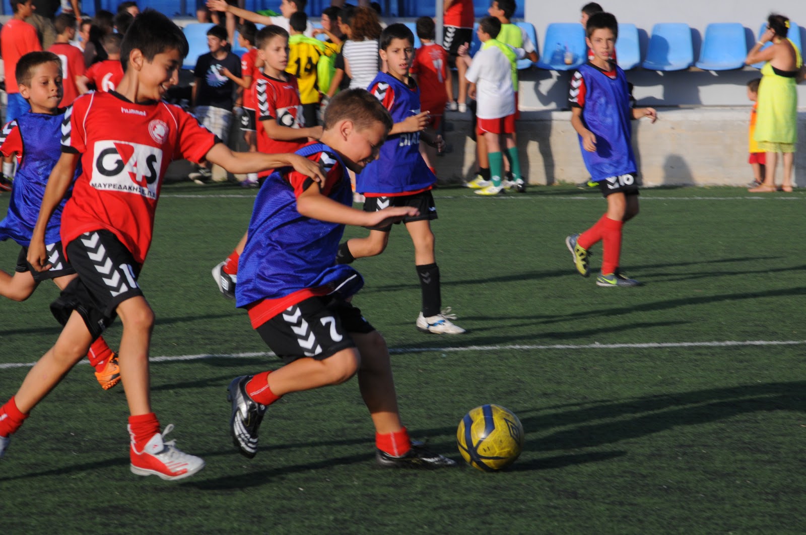 ΠΡΟΠΟΝΗΤΗΣ ΠΟΔΟΣΦΑΙΡΟΥ: Οι ''μεταγραφές΄΄ στο παιδικό ποδόσφαιρο: Ένα ...