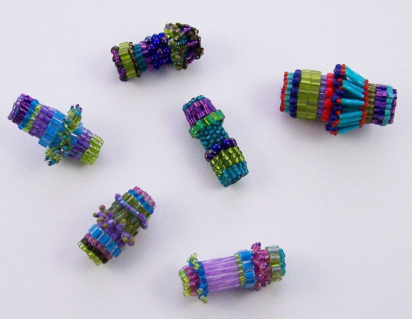 Beady Eyed Women/Jeannette Cook: Mastering the Curl & Brick Stitch ...