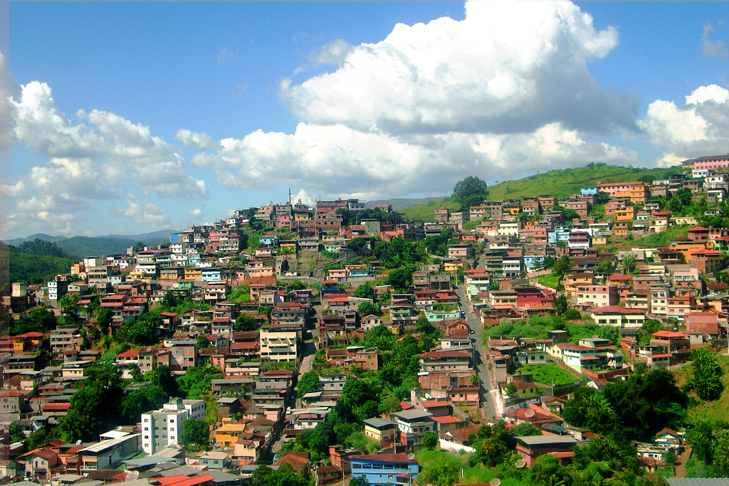 OLHANDO DA JANELA DO TREM: NOVA LIMA / MINAS GERAIS / BRAZIL (3.341 / 5 ...