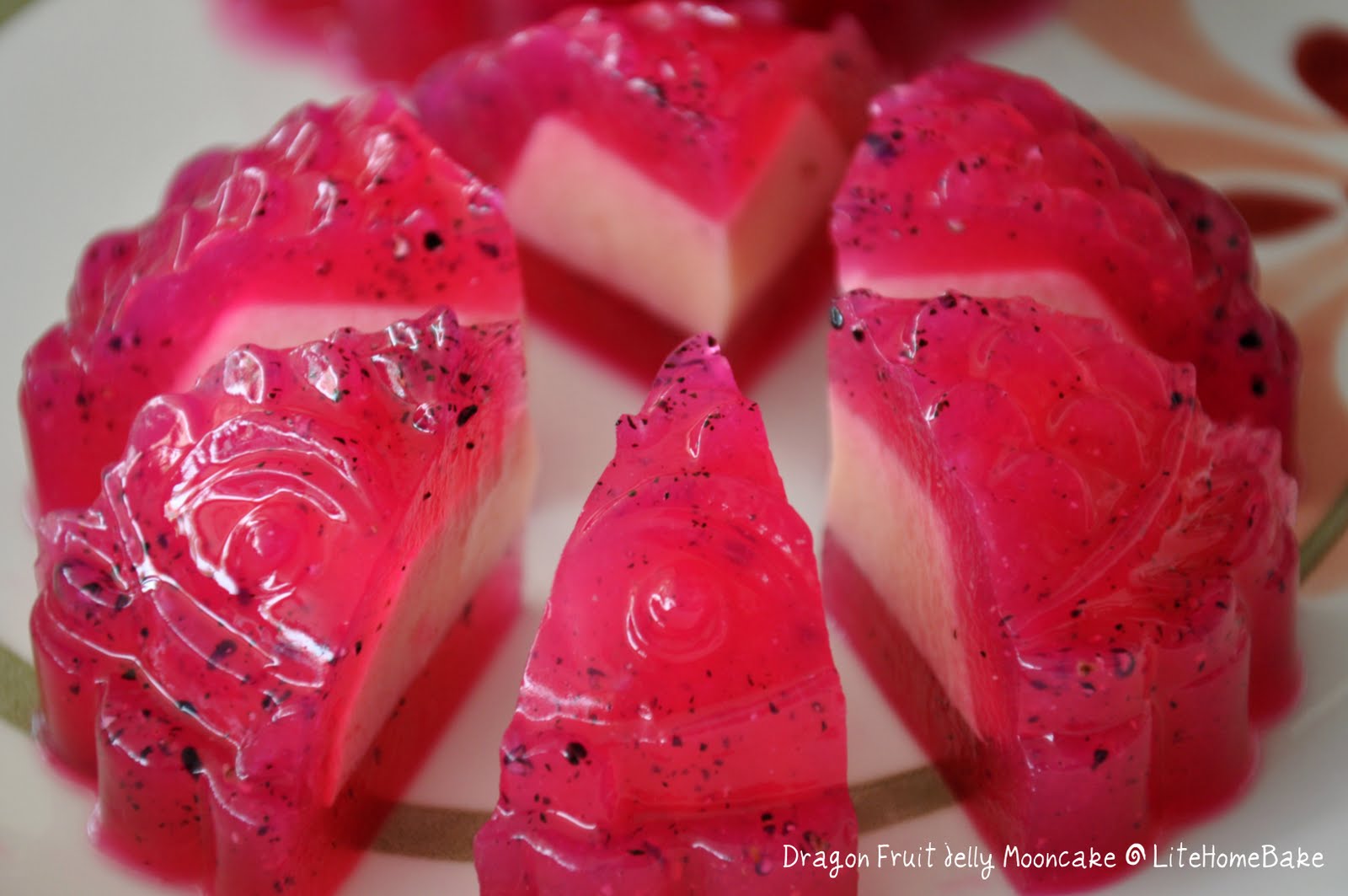 Red Dragon Fruit Jelly Mooncakes ~ Lite Home Bake