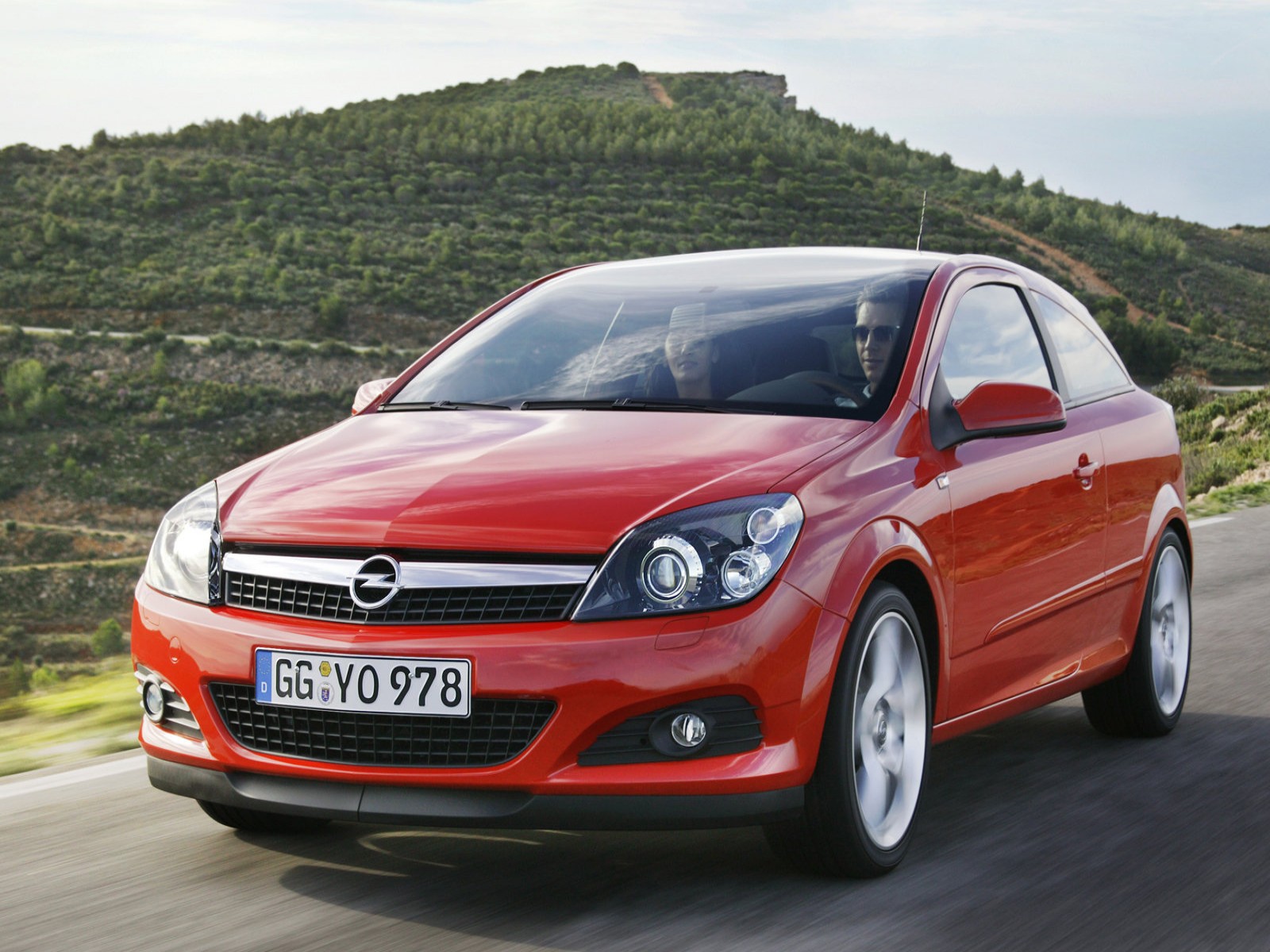 Opel Astra GTC 2007 | SMART CAR