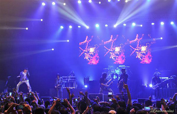 Foto Konser Guns N'Roses di MEIS Ancol Jakarta 2012 - Laurencius