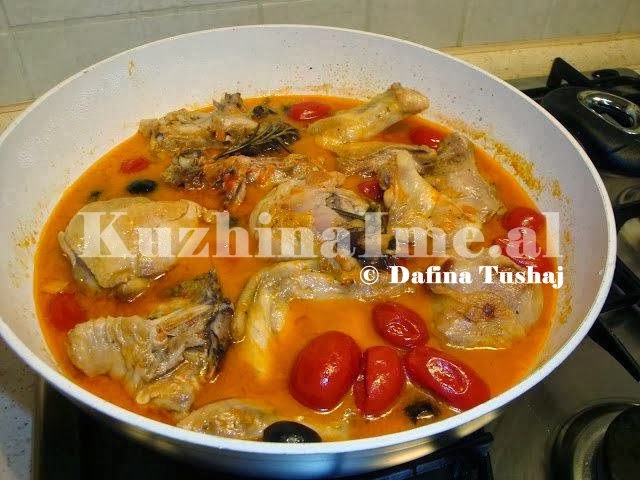 KuzhinaIme.al: Kofsha pule me domate dhe erza (Dafina Tushaj)