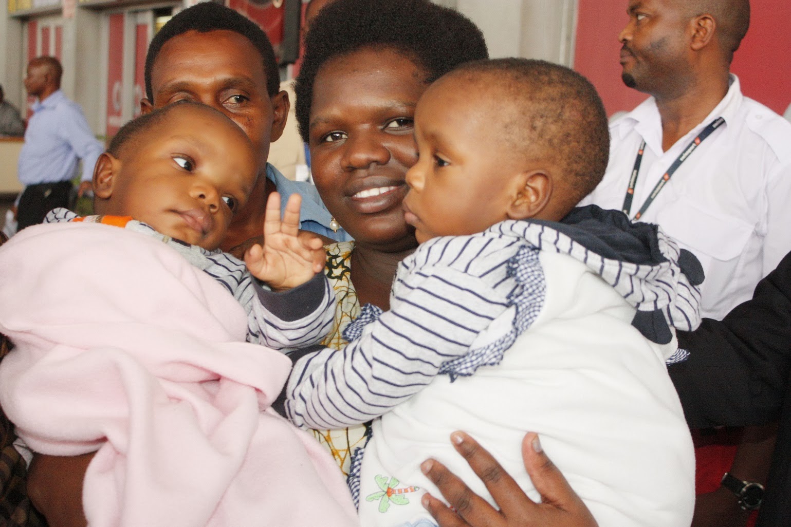 AFYA YA MAMA NA MTOTO :WATOTO MAPACHA WALIOTENGANISHWA NCHINI INDIA ...