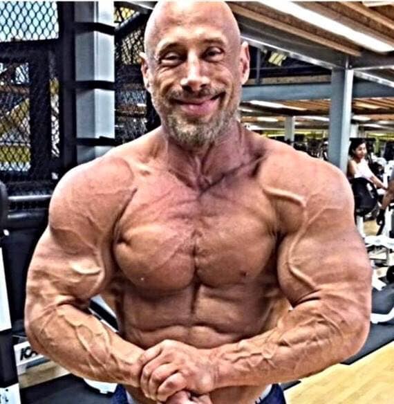 world bodybuilders pictures: canadian fitness trainer and bodybuilder ...