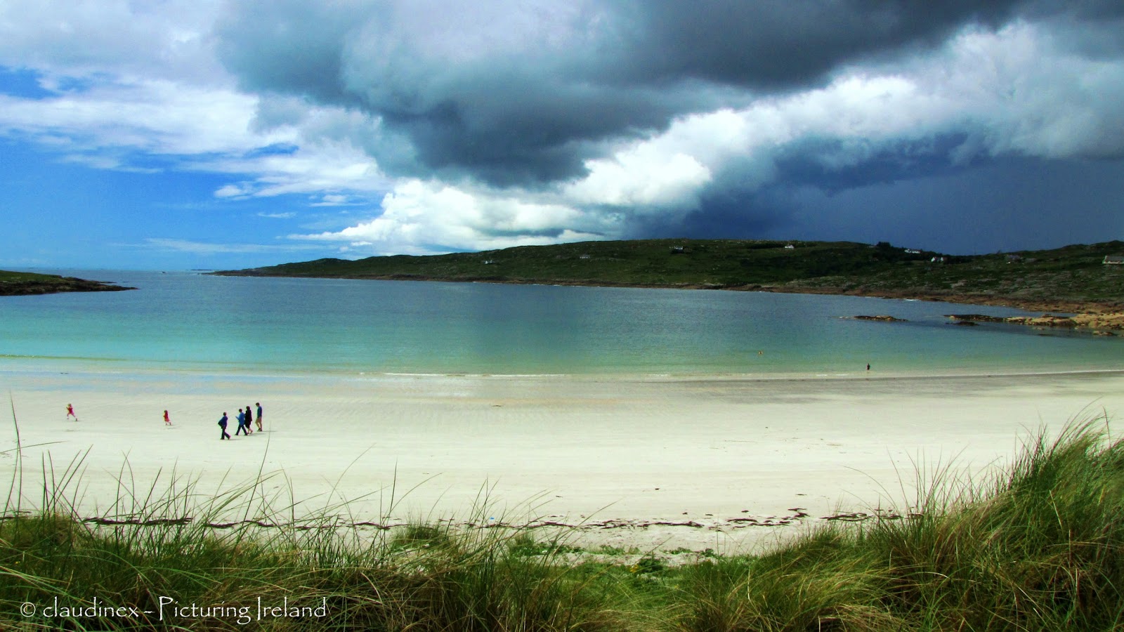 Picturing Ireland : The beaches of West Connemara