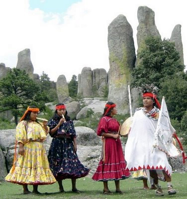 Blog del Chepe Oficial: Historia de los Rarámuris