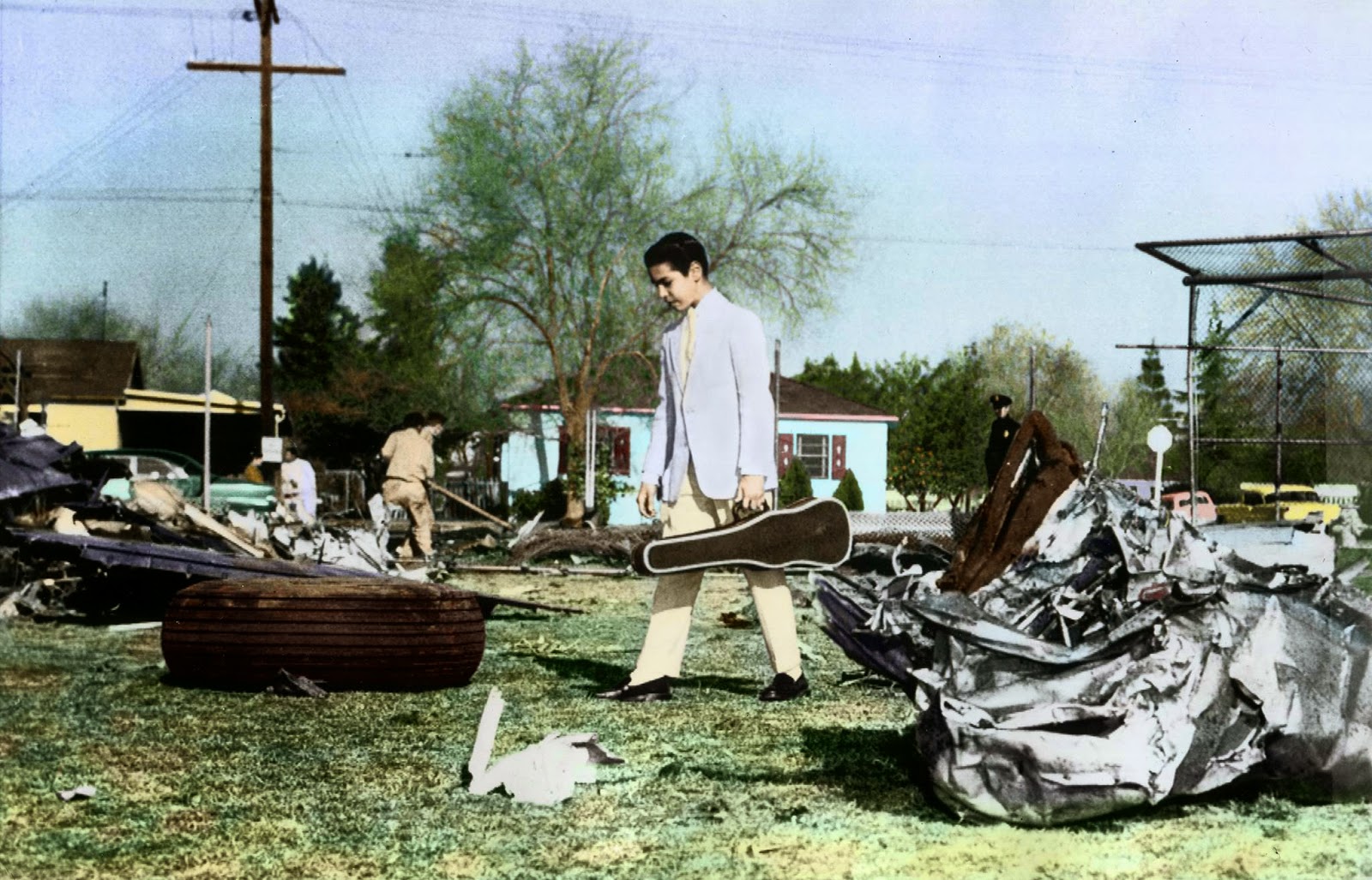 Colorized Fotos: 1957 Debris from Aerial Collision kills 7 and injures ...