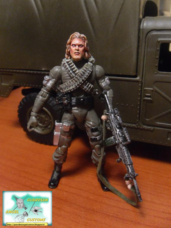 Custom g.i.joe "rock'n'roll" and new repainted head - HissTank.com