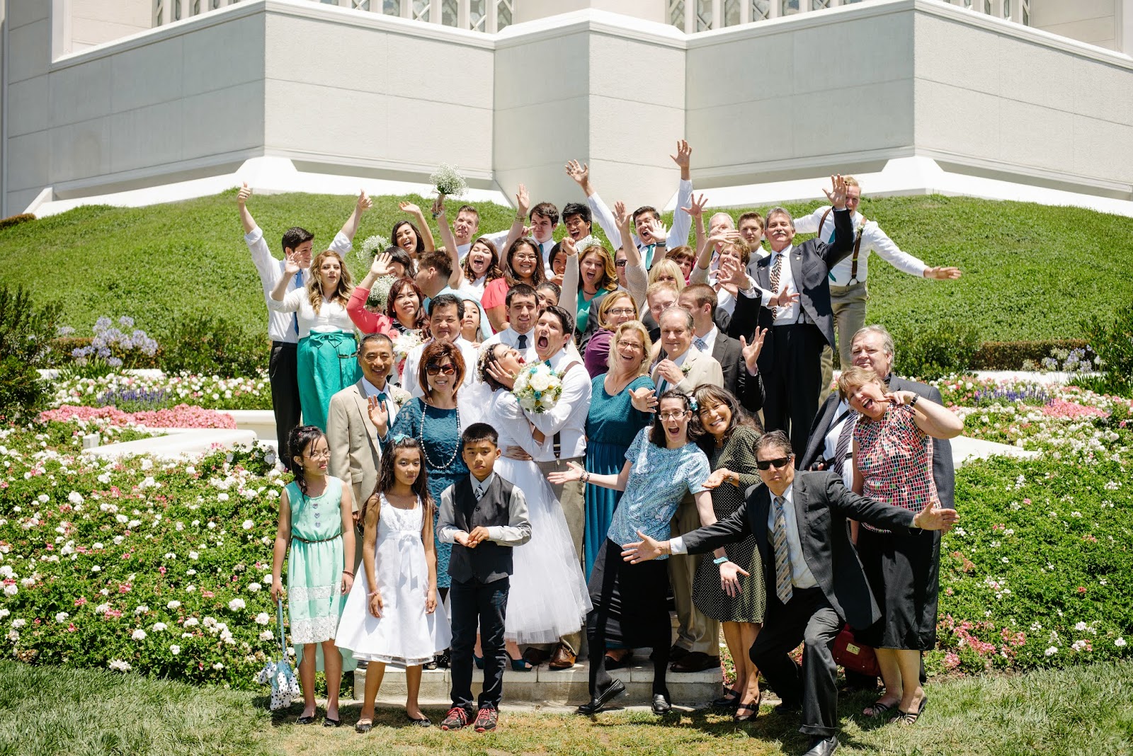 Transition From Being Engaged to Married Through Pictures | lvoe, kat.