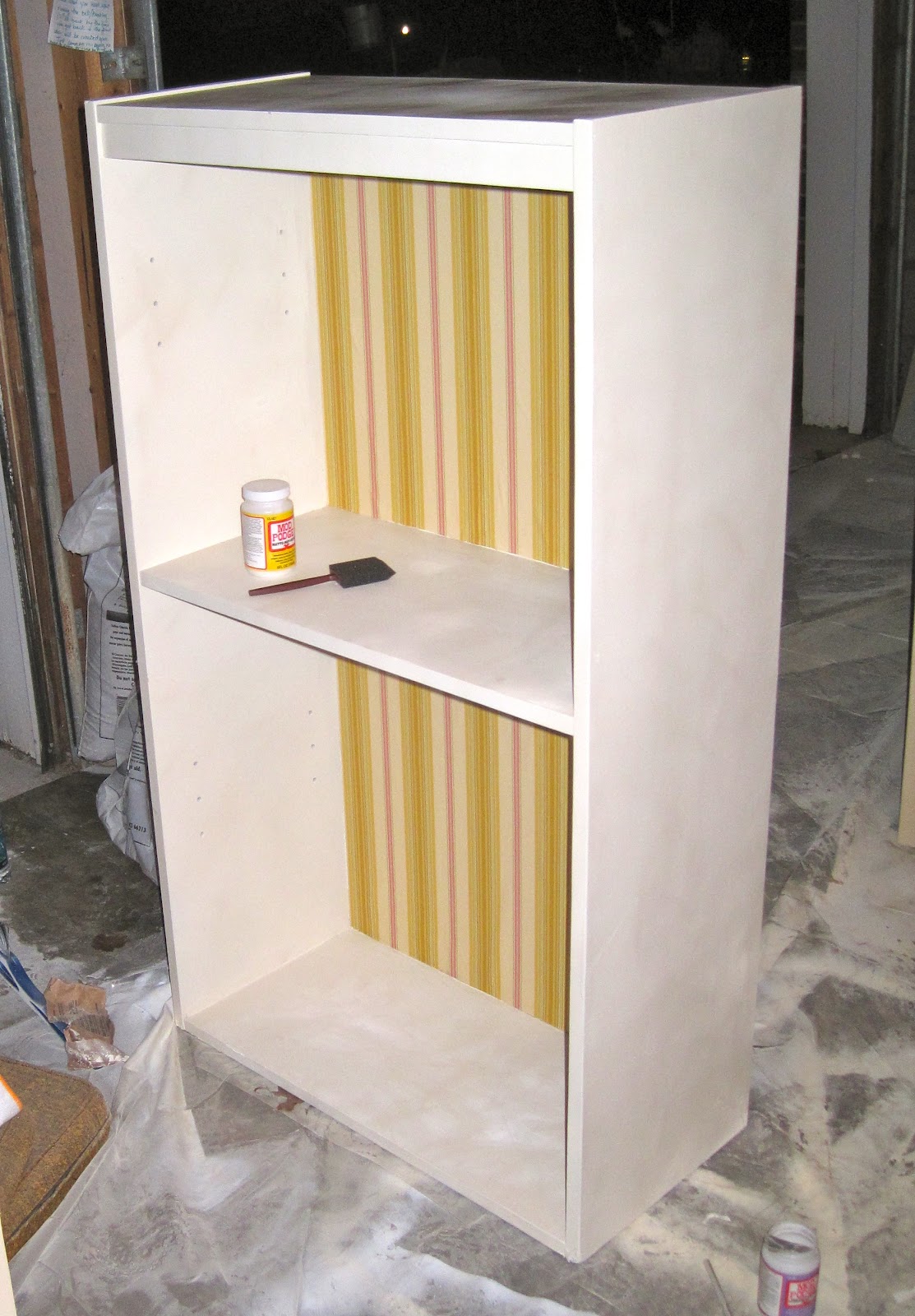 The Vintage Magi:: From Trash to Treasure Tutorial: Solid Wood Shelves