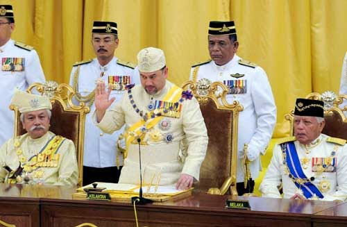 Sultan Kelantan, Sultan Muhammad V dipilih sebagai Yang di-Pertuan ...
