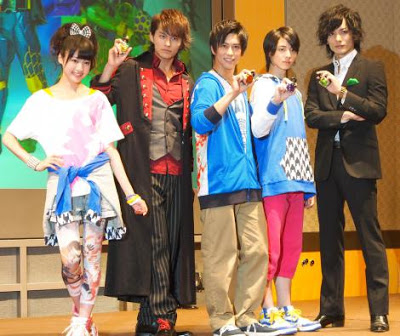 Firestarter's Blog: Kamen Rider Gaim Actor Revealed, Full Cast Included