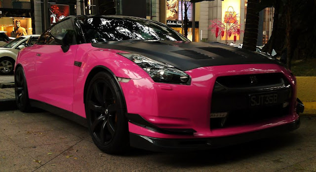 Looks Like a Car: Overkill: Pink Nissan GT-R Photos