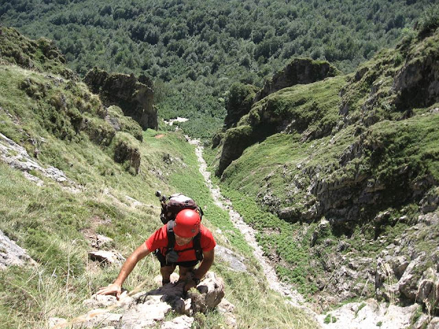 PUCAVI El Macizo Oriental de los Picos de Europa y el Desfiladero de La ...