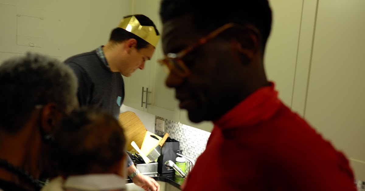 >hanukhanuk.com: 12.24.16: jacques flies, victor glemaud/ues