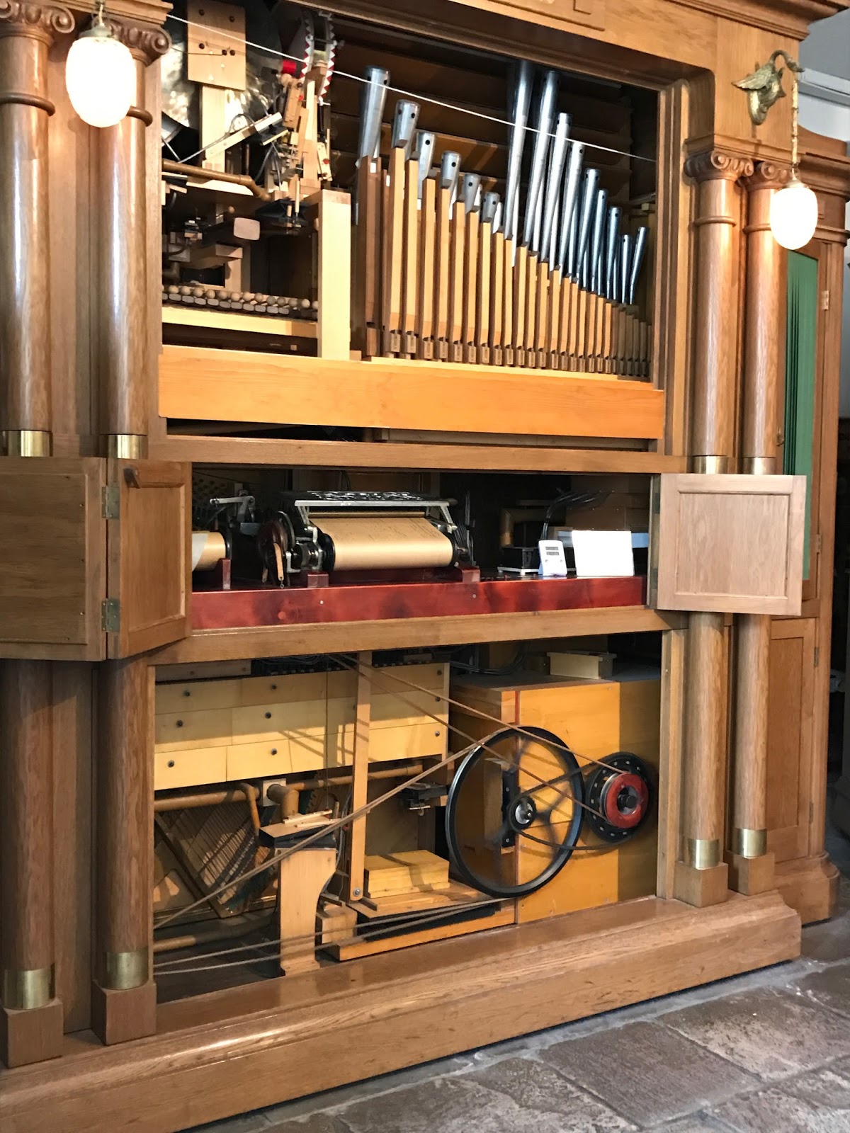 Around The World Without Flying: Rudesheim Part 1 - Siegfried's ...