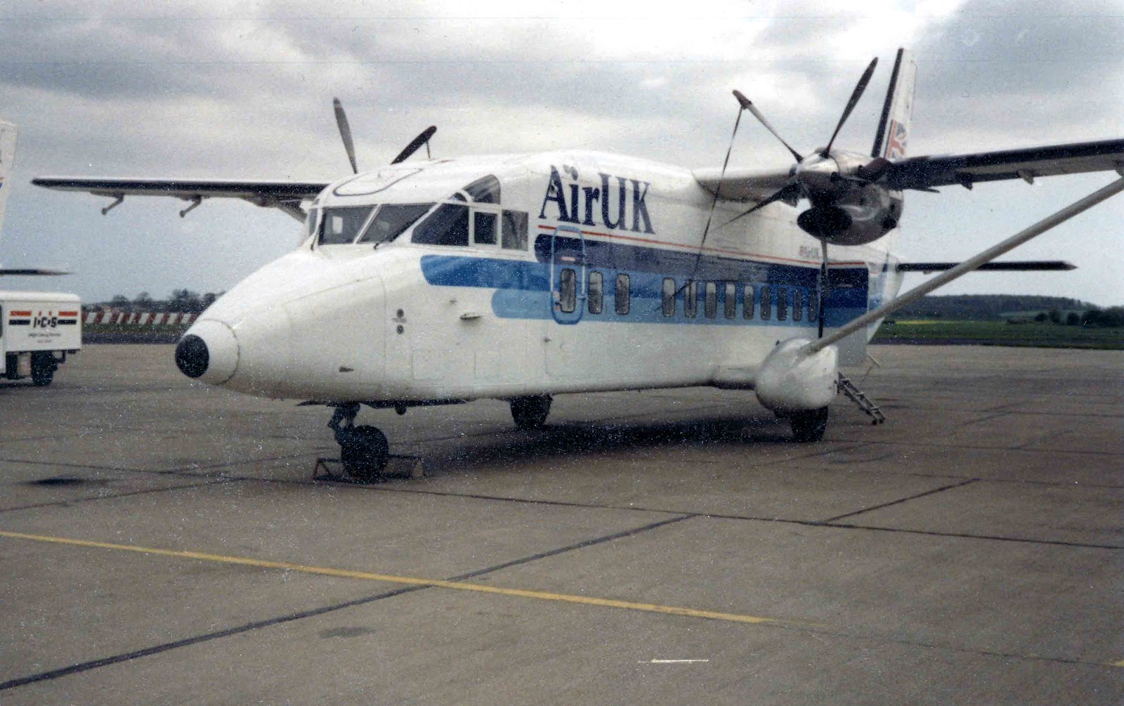 nhungdoicanh: Short 360