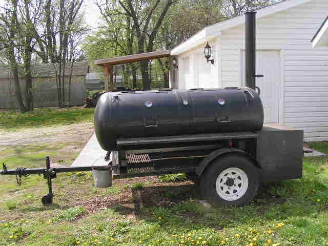 Babyboomerboy's Cooking Blog: BUILDING A 250 GALLON REVERSE FLOW SMOKER