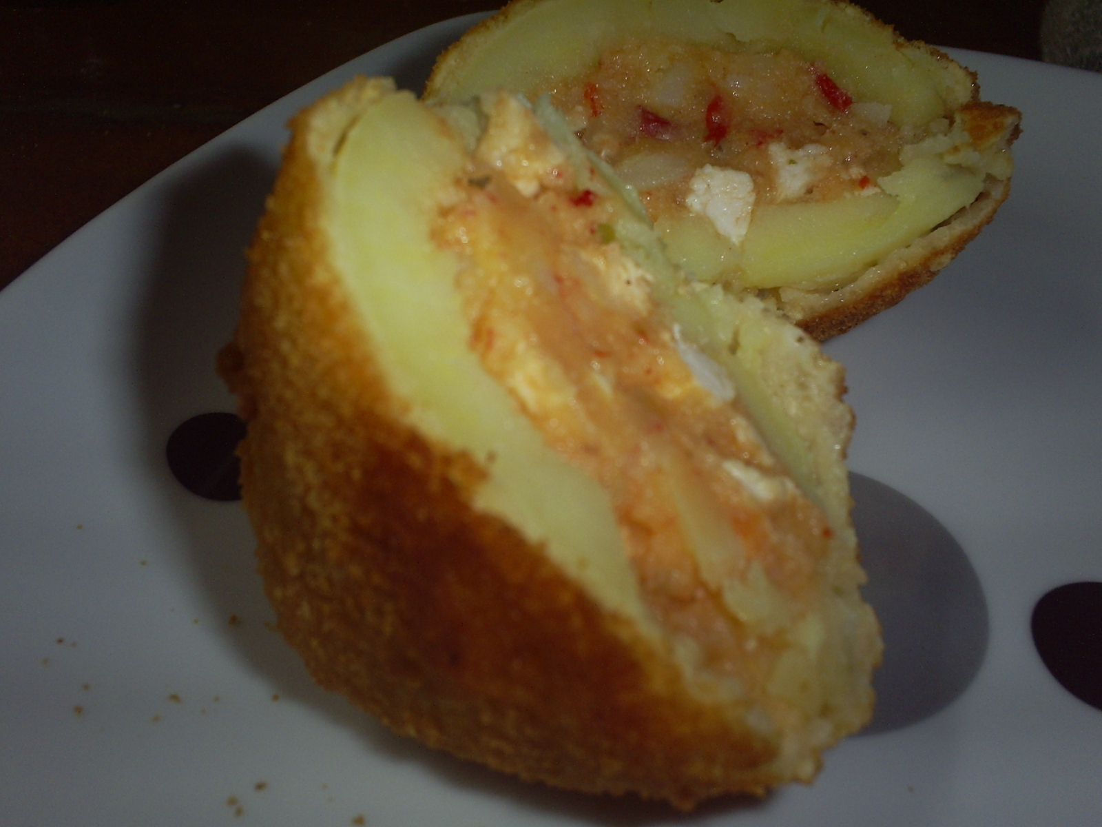 Patatas (Papas) rellenas de pollo