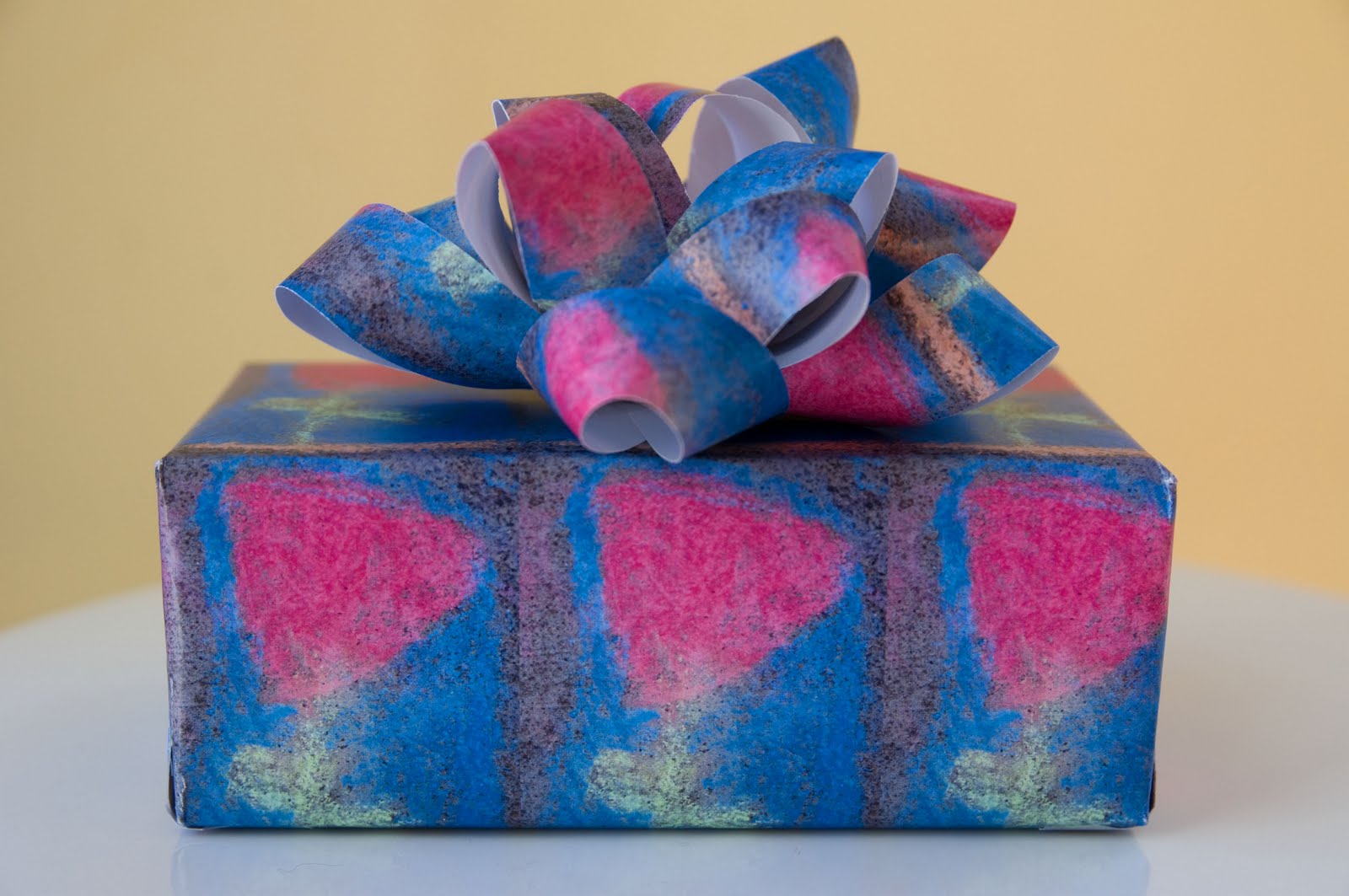Life in Wonderland: Art-Inspired Gift Wrapping