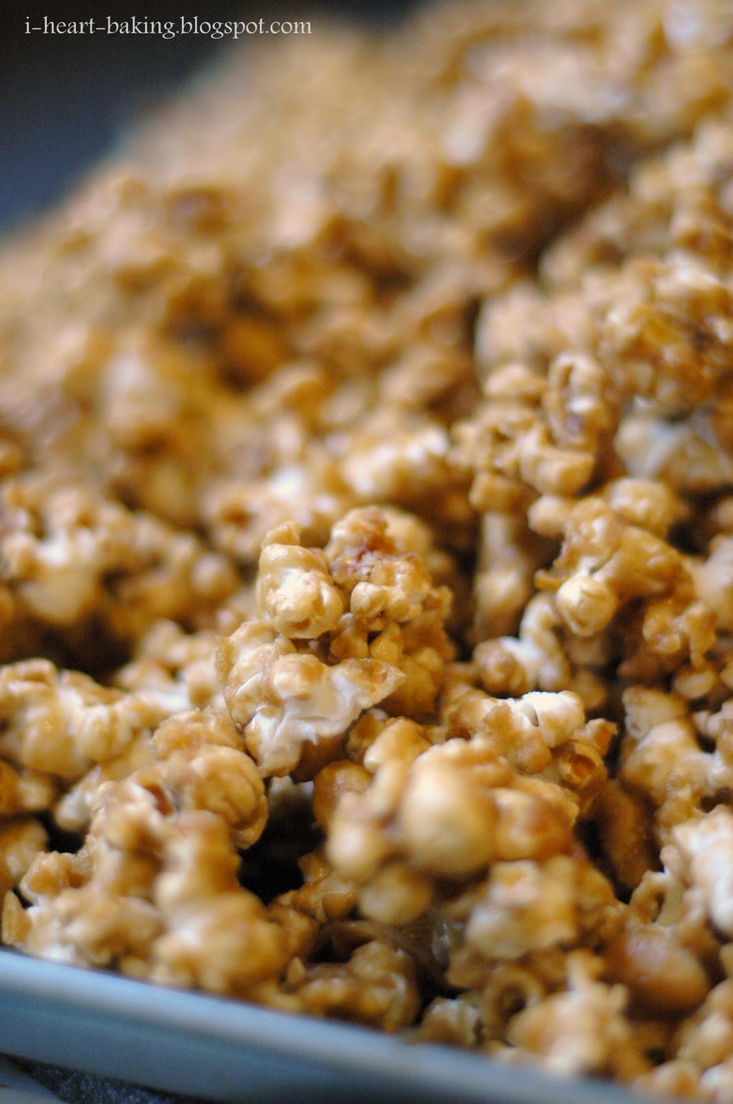 i heart baking!: homemade caramel popcorn