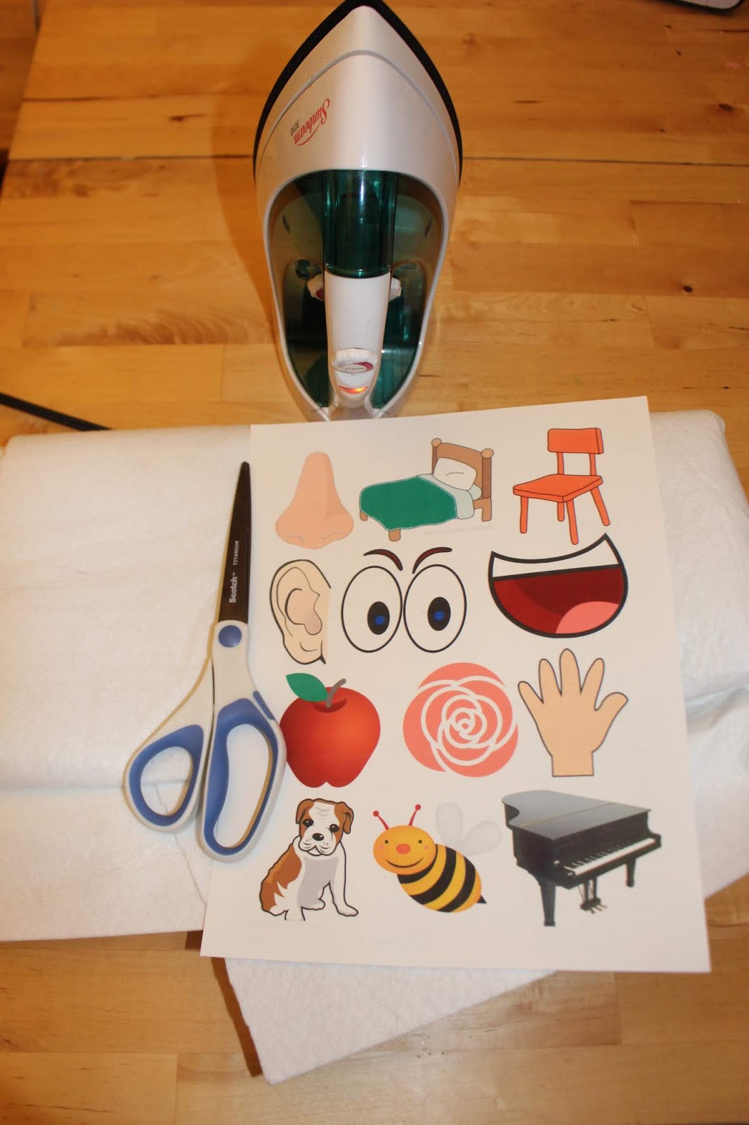 DIY Felt Story Board