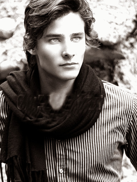 Male Model Street: Erick Reyes