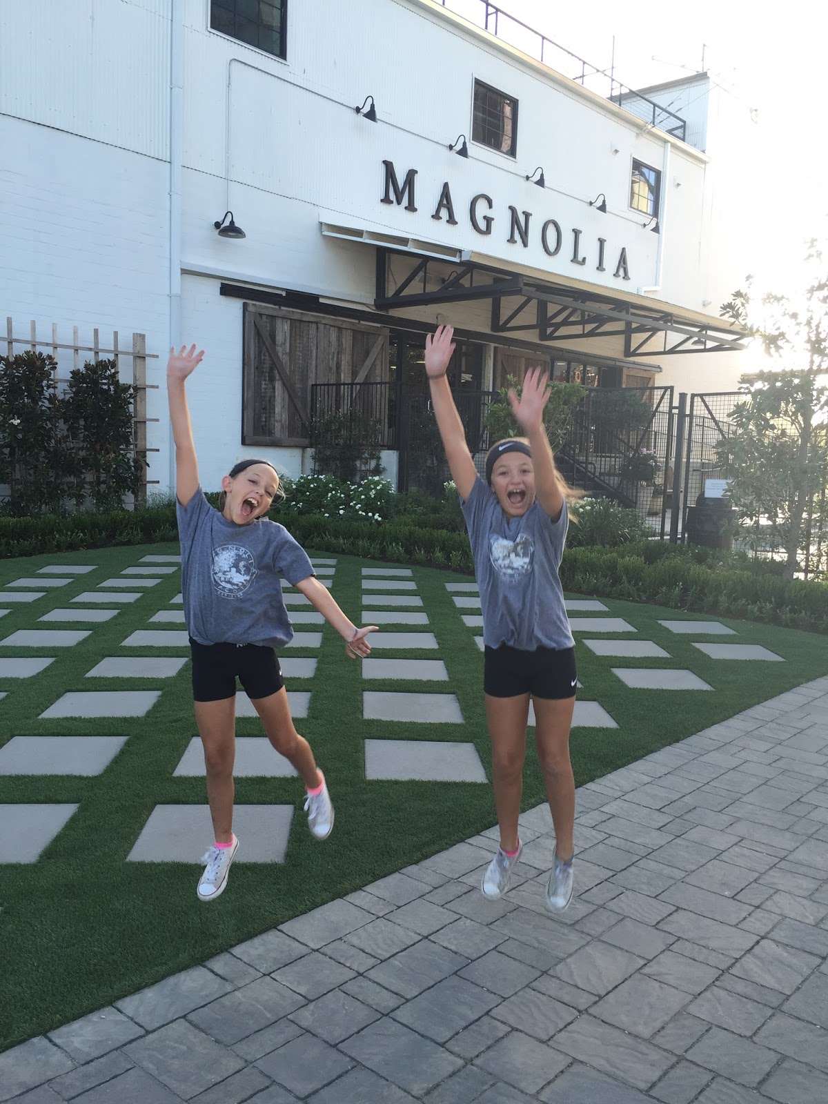 Trendy Mindy and Her Loves...: WACO TOWN with Hadlee & Ella!!!