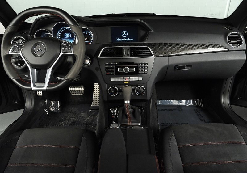 Mercedes-Benz W204 C63 AMG Black Series on Vossen Wheels | BENZTUNING