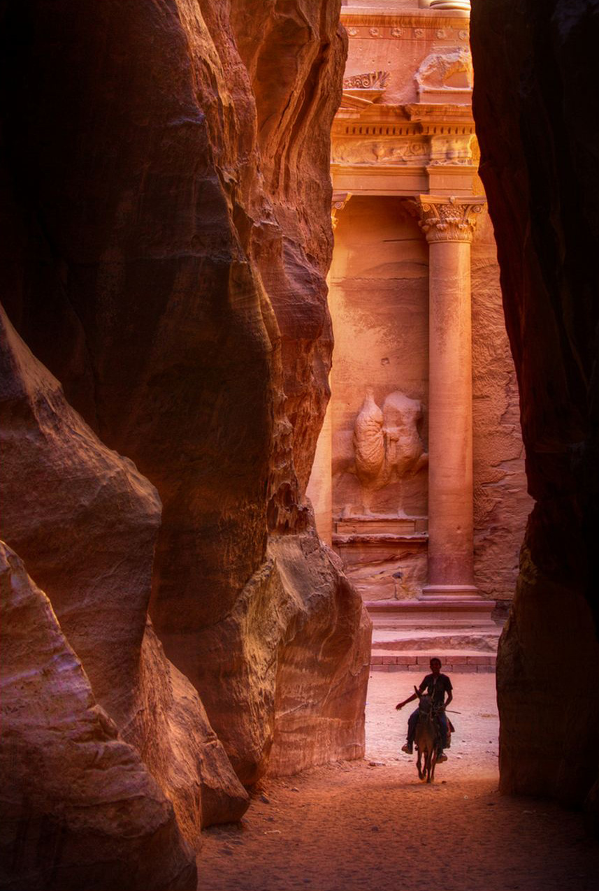 POTO Travel & Tours: [ARTIKEL] Sejarah Ringkas Kota Antik Petra, Jordan