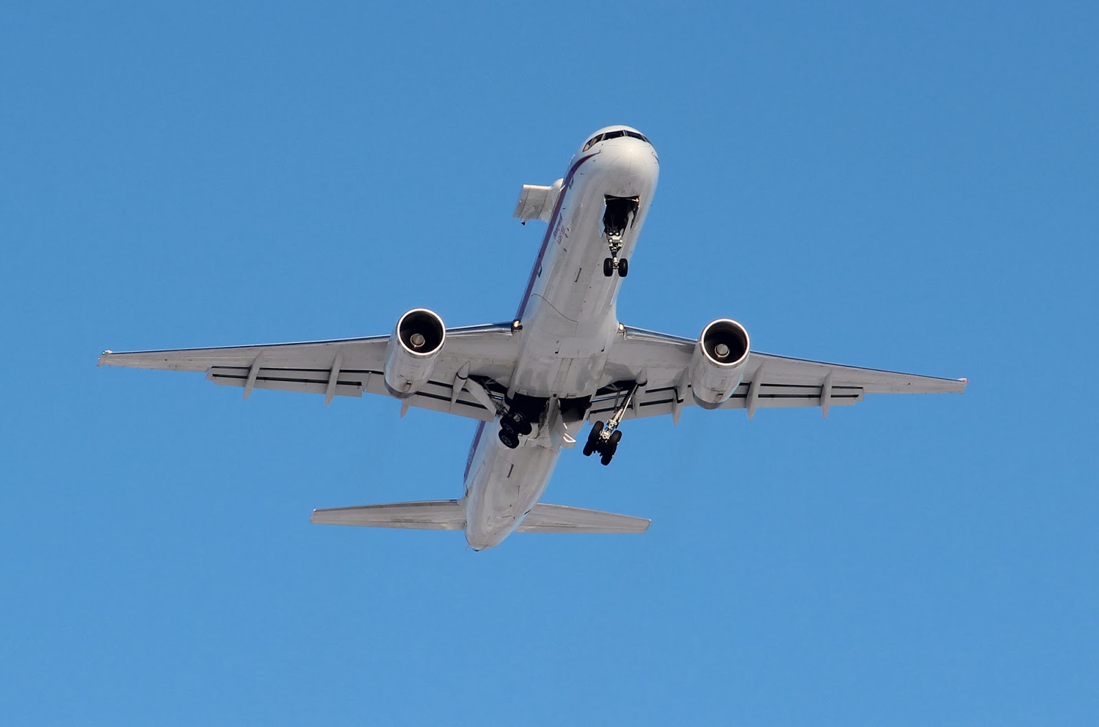 The Aero Experience: Phoenix-Based Honeywell 757 Flight Test Aircraft ...