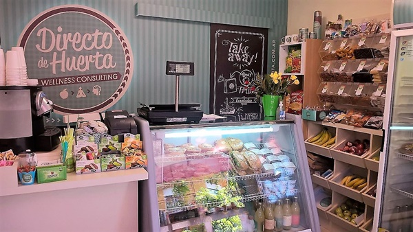EL INFORMATORIO: Directo de Huerta inauguró tienda para comprar snacks, ensaladas y tartas ...