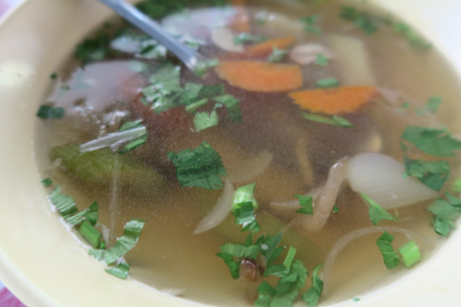 Kerabu Bronok Geli Tapi Wajib Makan - RCM MEDIA