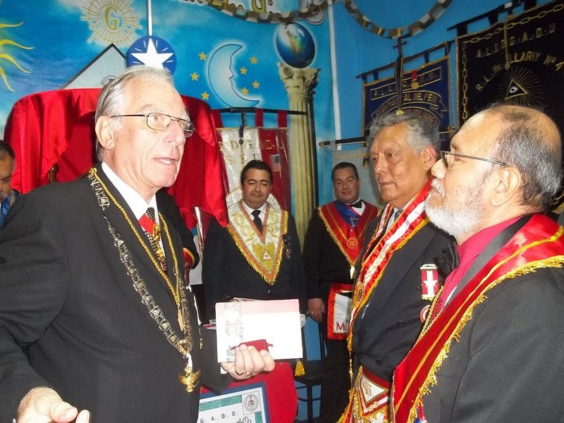 MASON PERU: GRAN LOGIA CONSTITUCIONAL DEL PERU EN MAGNA CEREMONIA ...