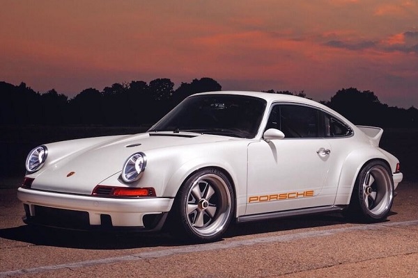 El Porsche 911 964 preparado por Singer se presentó en el Goodwood FOS ...