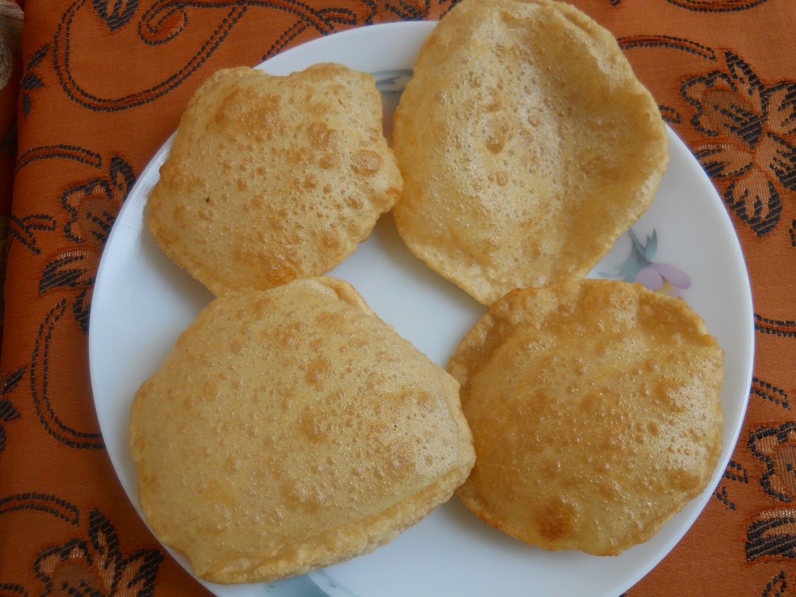 Brinda's Cosmopolitan Kitchen for Indian Vegetarian Dishes: PURI MASALA