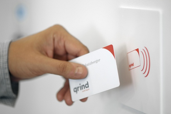 Home Security System by Using RFID and ARDUINO