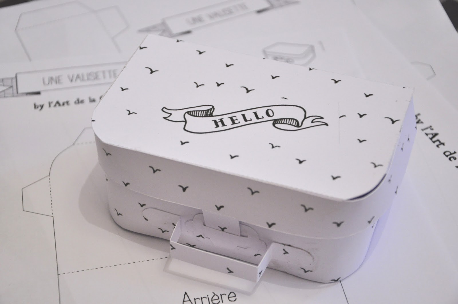 Eu Amo Artesanato: Maleta de Papel com molde