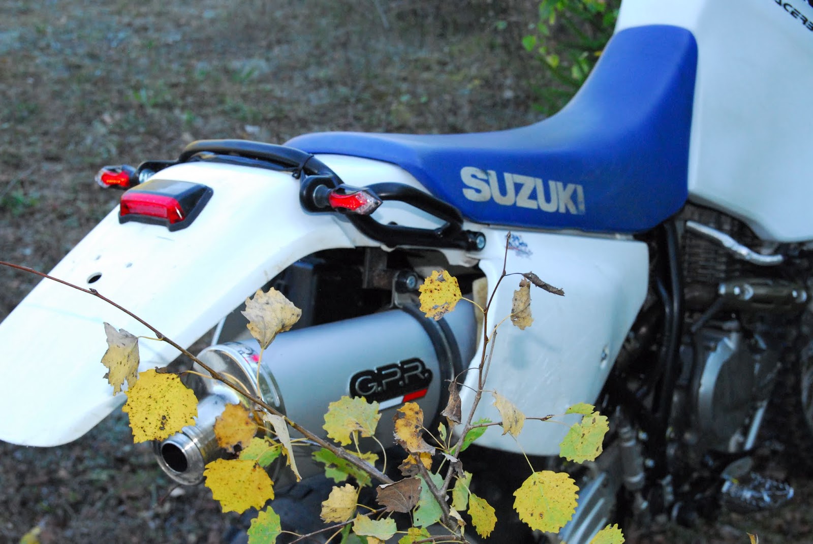 Der SUZUKI DR RALLYE & DR CUSTOM BIKE BLOG: Eine neue (Rallye) DR 350 ...