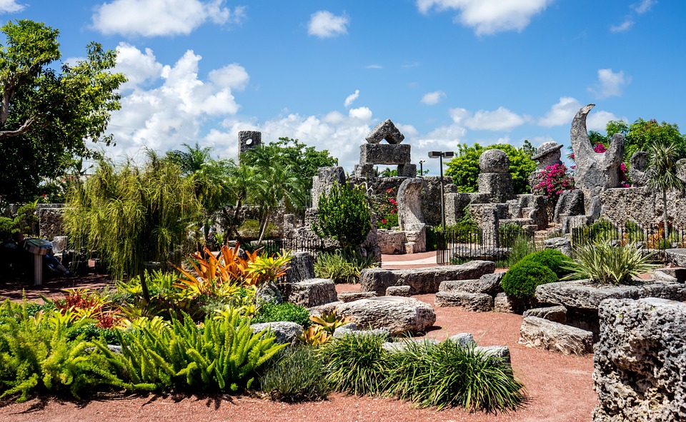 Pennsylvania & Beyond Travel Blog: Visiting the Beautiful Coral Castle ...